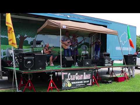 Barrenhart - Love, Will Ye Marry Me/ Byrne's Hornpipe