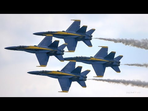 Blue Angels Performance at Thunder Over Michigan 2017 Air Show 5.1 Surround Sound Video (4K)