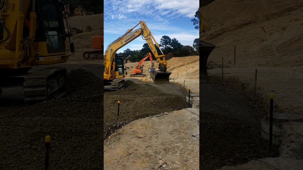 Digmax 360° Continuous Rotation Bucket, any angle, any time