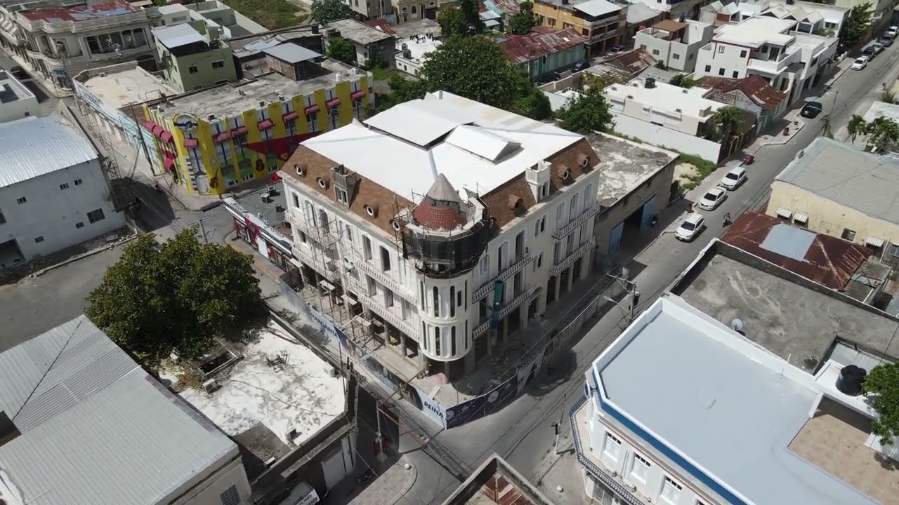 Edificio Morey primer edificio de Republica Dominicana - DJI MAVIC AIR 2
