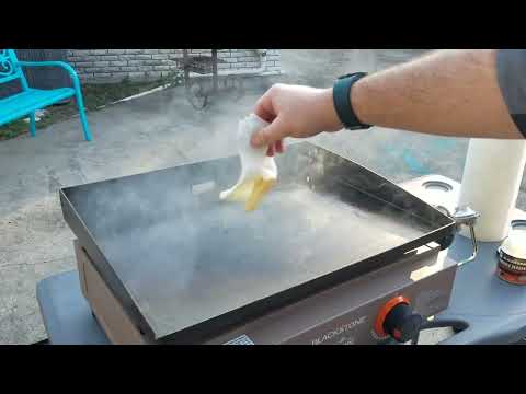 Blackstone Adventure Ready 2-Burner 28″ Griddle Cooking Station for ...