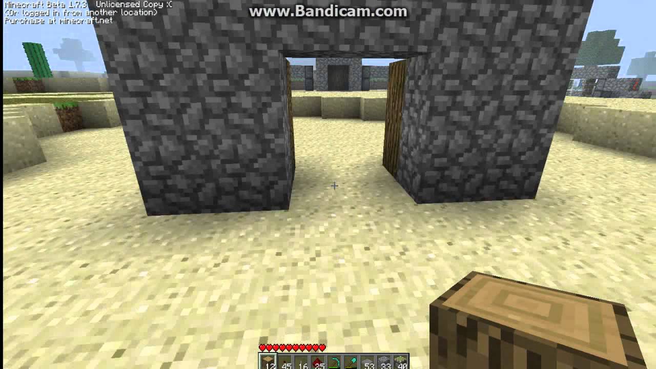 How to make a sticky piston door | Minecraft W/ xOGN