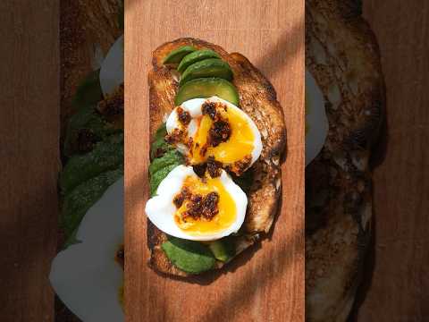 Chili Oil Egg Avocado Toast 🥑 #shorts #avocado #avocadotoast #breakfastideas