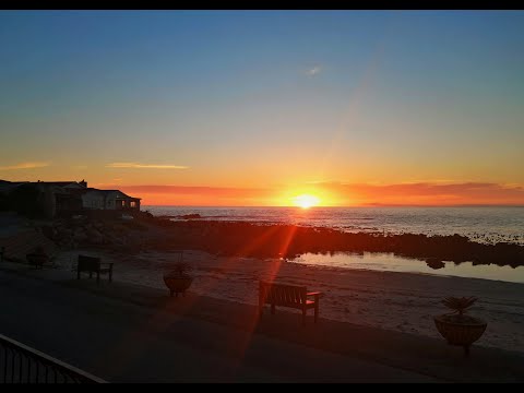 Strandfontein Resensie,