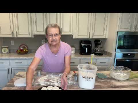 Mama Sue makes 2 INGREDIENT BISCUITS | Easy biscuit recipe | how to make simple southern biscuits