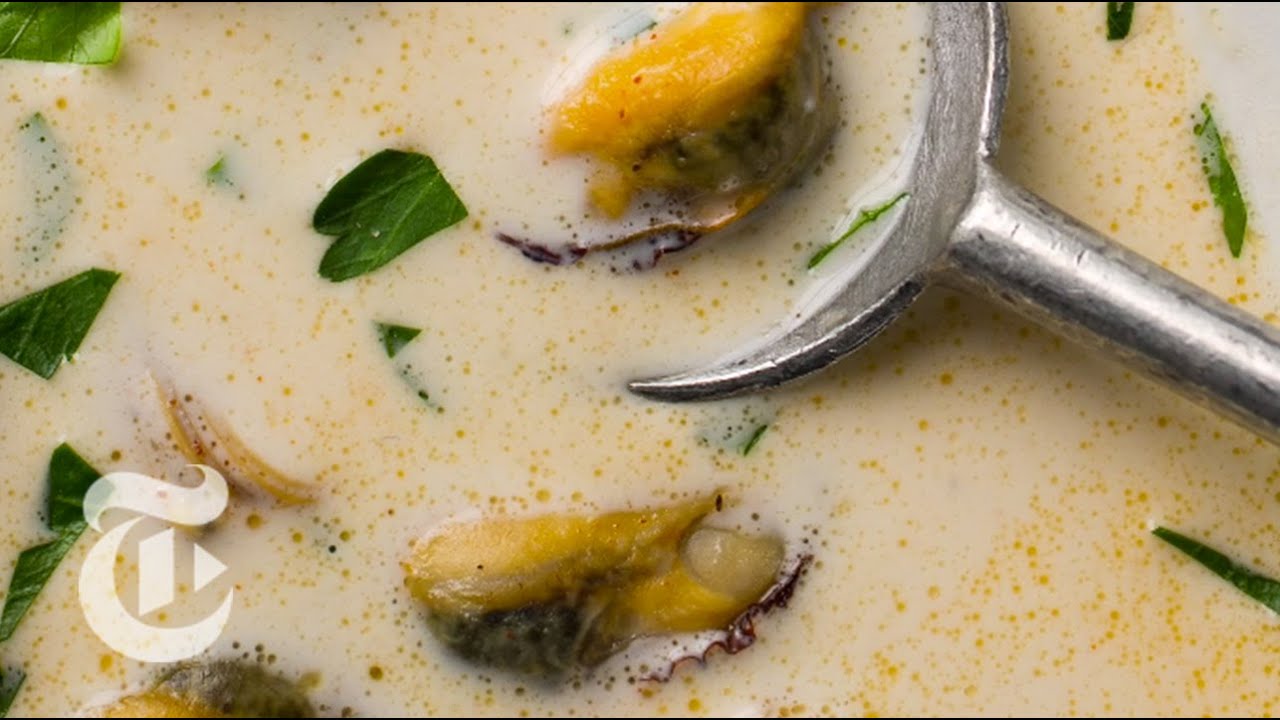 Billi Bi: Craig Claiborne's Mussel Soup Recipe | The New York Times
