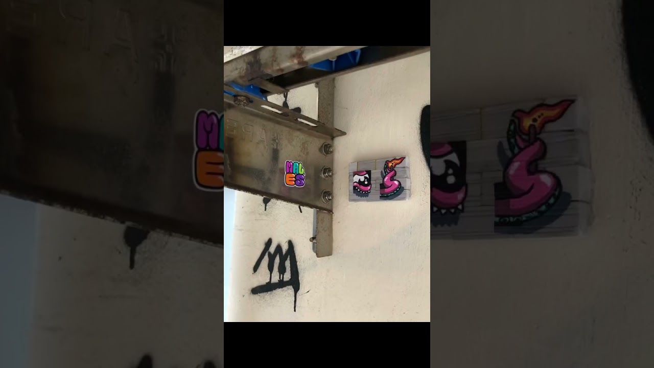 Mini muro en Hong Kong 2024 #MalEs #streetart #art #artwork #smallthings