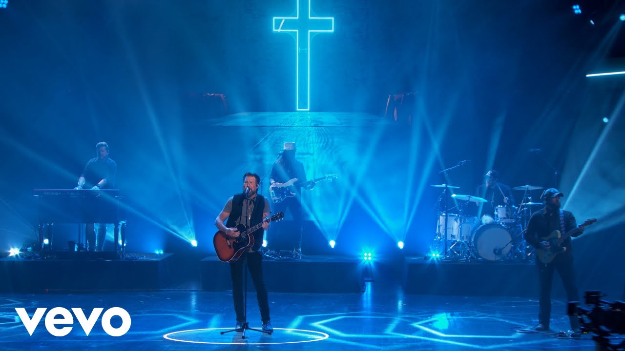 Zach Williams - Jesus Loves (Live at the 2025 K-LOVE Fan Awards)