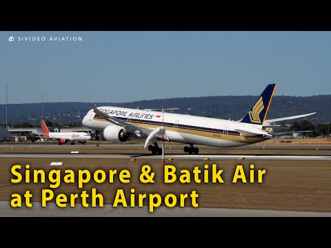 Singapore Airlines (9V-SCS) arrives and Batik Air (PK-LZH) departs Perth Airport on RW03.
