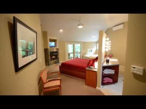 Pigeon Creek Inn Birthday Suite tour Lake Michigan B&B