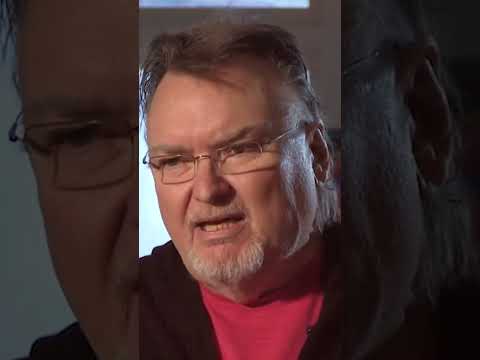 Lynyrd Skynyrd's Terrifying Incident With Ronnie 😦