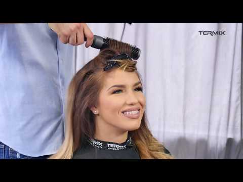 Big & Bouncy style with the Evolution XL Hairbrush | Ana Bavrka