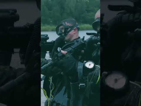 Swift, Silent, Deadly: Recon Marines Dive &Live Fire Training