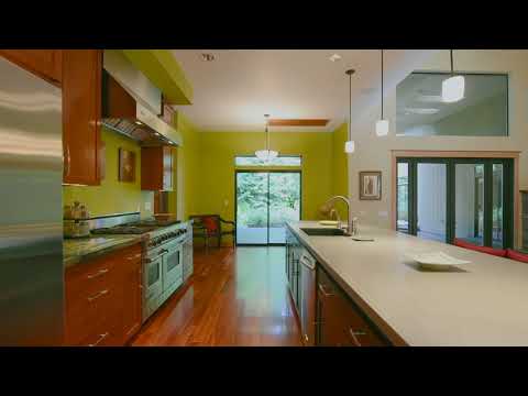 15438 SE River Forest Dr, Oak Grove, OR