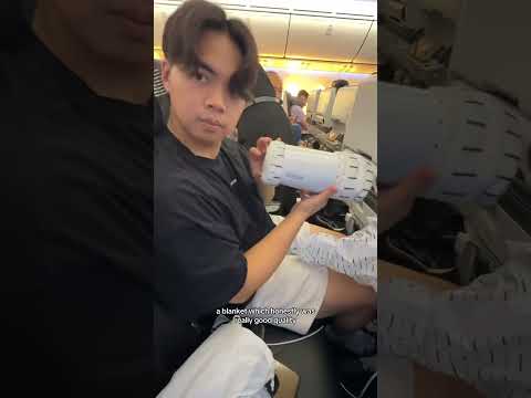 I spent $580 for a 10 hour flight to Japan with Zipair airlines✈️ #shorts