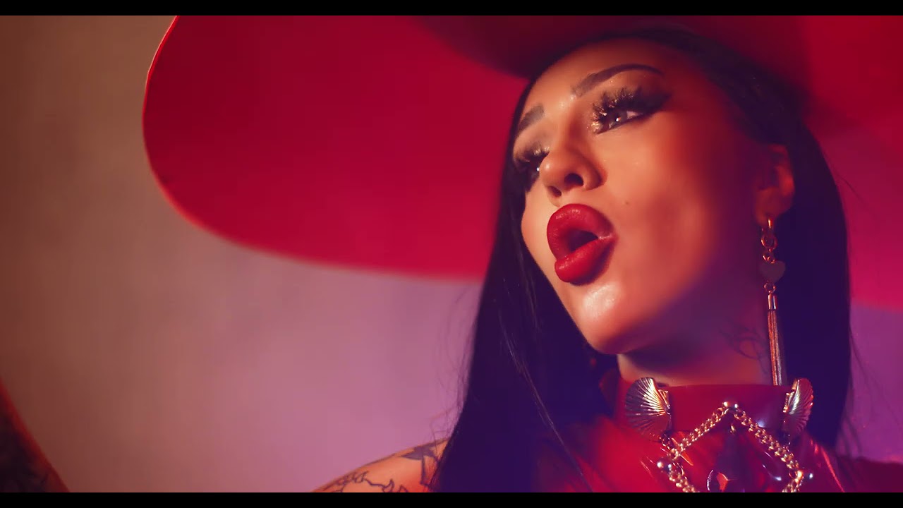 LIZZ WORLD – WELCOME PERRAS!