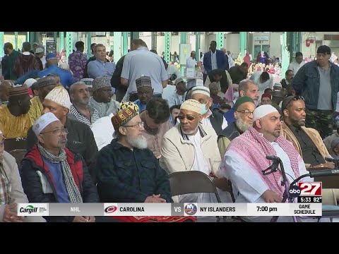Muslims celebrate end of Ramadan in the Midstate
