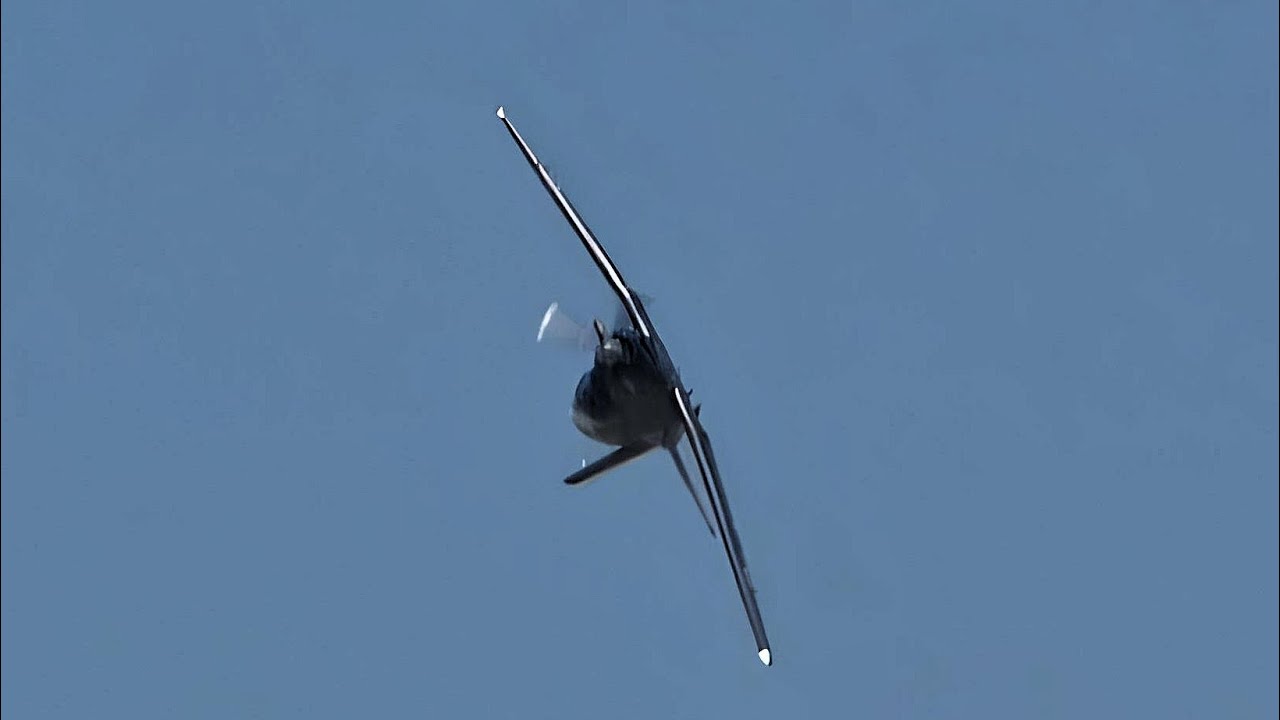 INCREDIBLE RAF T-6C TEXAN PASS THROUGH THE MACH LOOP - 30/5/23