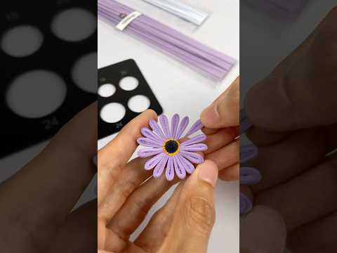 3D Quilling Flowers from 1.5mm strips.#quilling #flowers #paperart