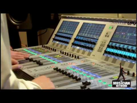 Soundcraft Vi4 Mixer Console - Professional Audio Mixing & Music Gear