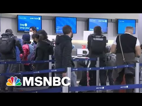 Omicron Hits Airlines, Triggers Holiday Flight Cancellations