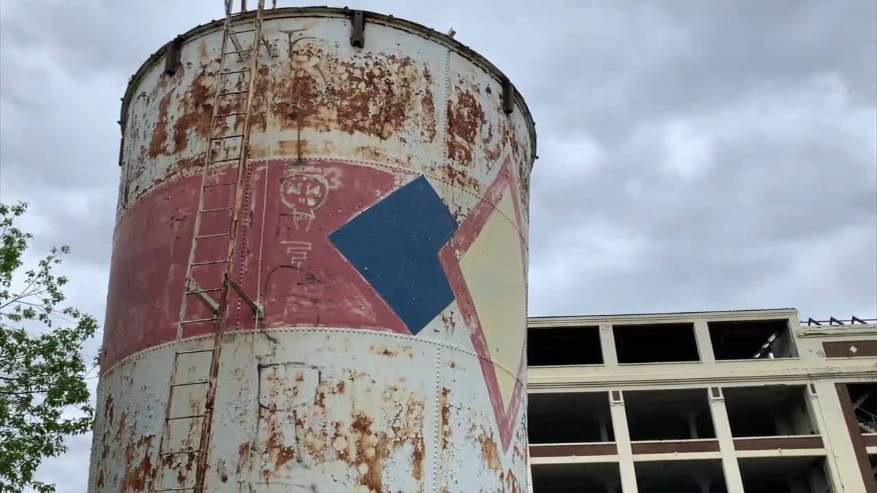 End of an era: Iconic 50,000-gallon Dixie Cup comes down from rooftop of historic factory