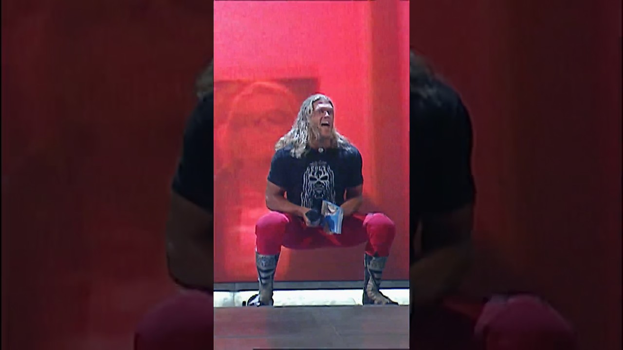 The first time Edge used his theme song! 🤘🔥