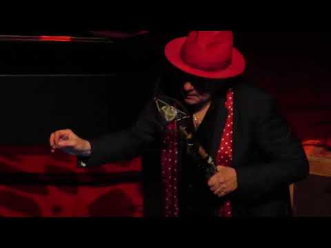 《Look Up Again》浅草公会堂／聴き比べはハーブ・アルパート版とロシア歌曲「シュムノヴォ・バラ」 | Silmaril Necktie