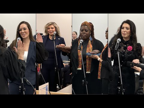 New CCSD trustees are sworn in, take oaths of office at special board meeting