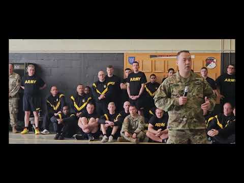 8-229th AHB, ARAC commanders discuss AFTPs during Safety Stand Down
