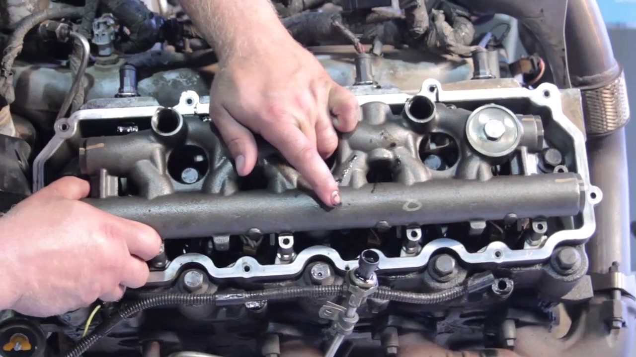 Ford 6.0 Liter Powerstroke Fuel Injector Installation