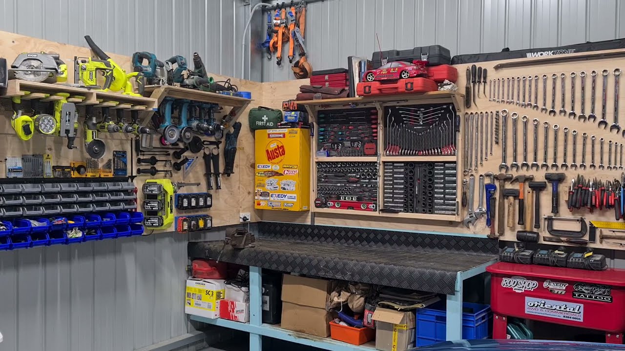 Detailed tool storage Shadow board