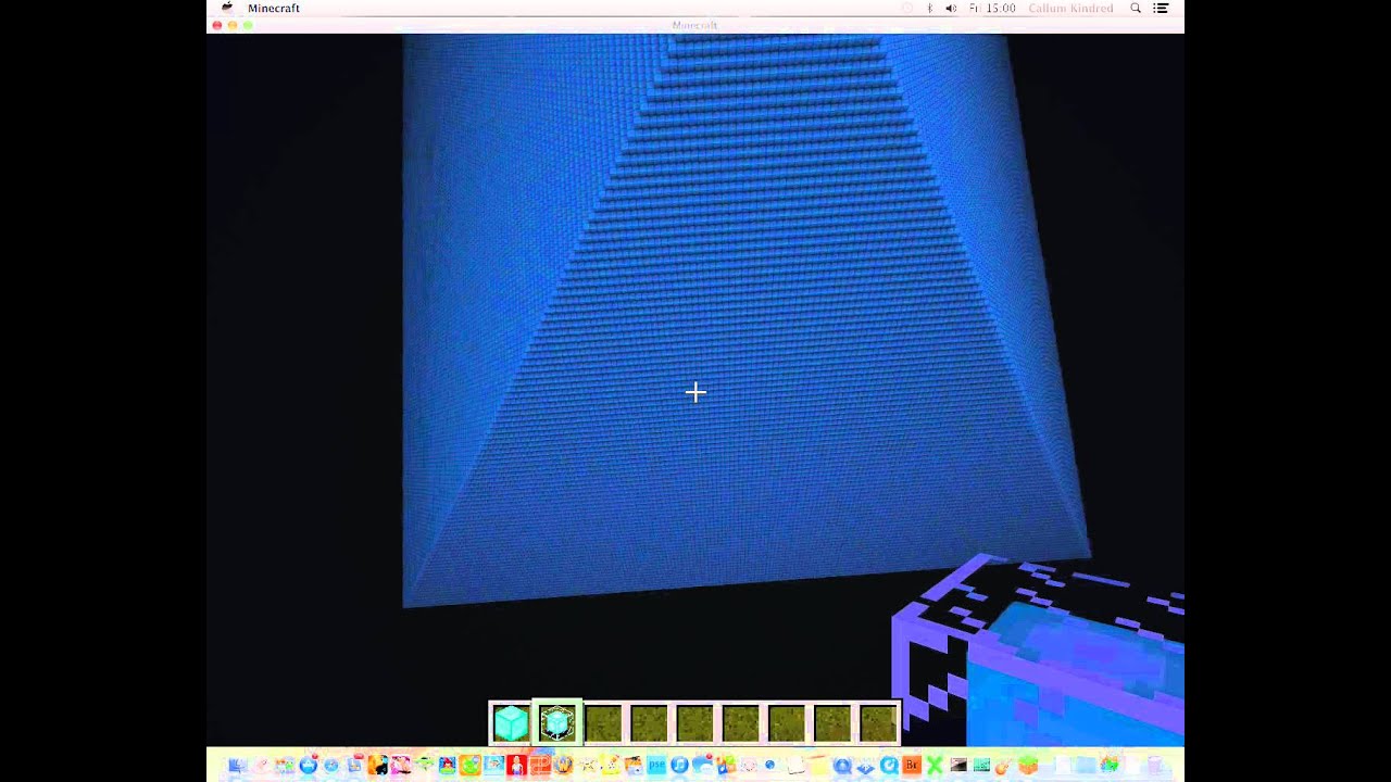 huge minecraft diamond pyramid (with beacon)!