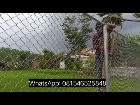 Pemasangan Pagar Kawat Harmonika dengan Rangka Pipa Besi - Bengkel Las HARMONIKA GARUT