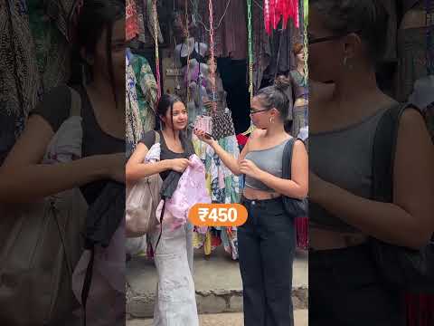 😨 Girls Bargaining at Sarojini Nagar | Shopping at Sarojini Nagar Delhi 😂 | Credits - #wishlink