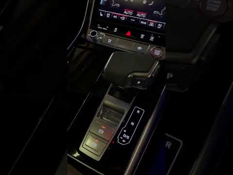 Audi RS Q8 Sweet little tricks!!