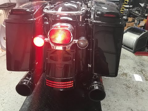 How to Diagnose and Repair an Inoperable LED Turn Signal on this Harley-Davidson | Fat Head Cycles
