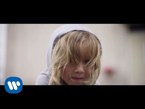 Halestorm - Dear Daughter [Official Video]