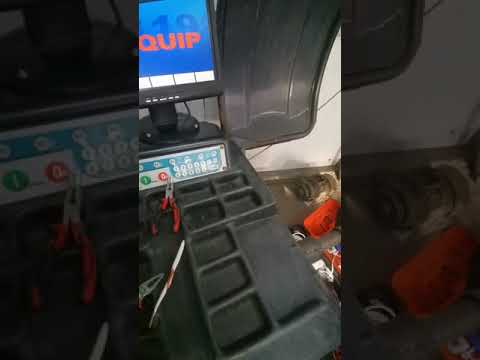 0733607559 wb 19 italEQUP reparare depanare intervenții rapide mașină de echilibrat roți Electronist