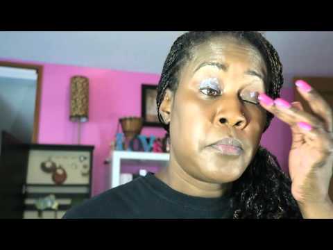How I Use Milk of Magnesia for an eyelid primer