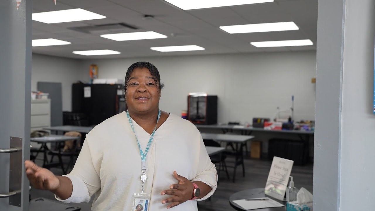 Precinct 4 Partners with HCPL for Free ESL Program