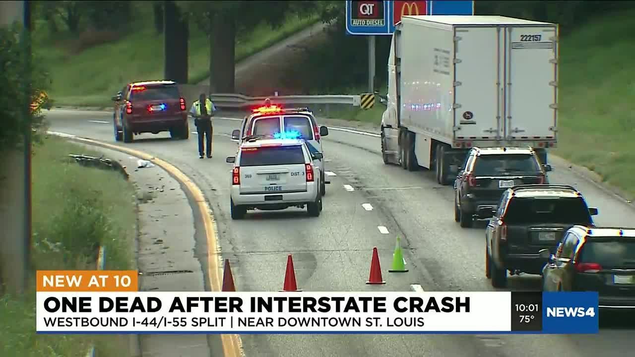 Fatal accident closes entrance onto WB I-44 from I-55/44 near downtown St. Louis