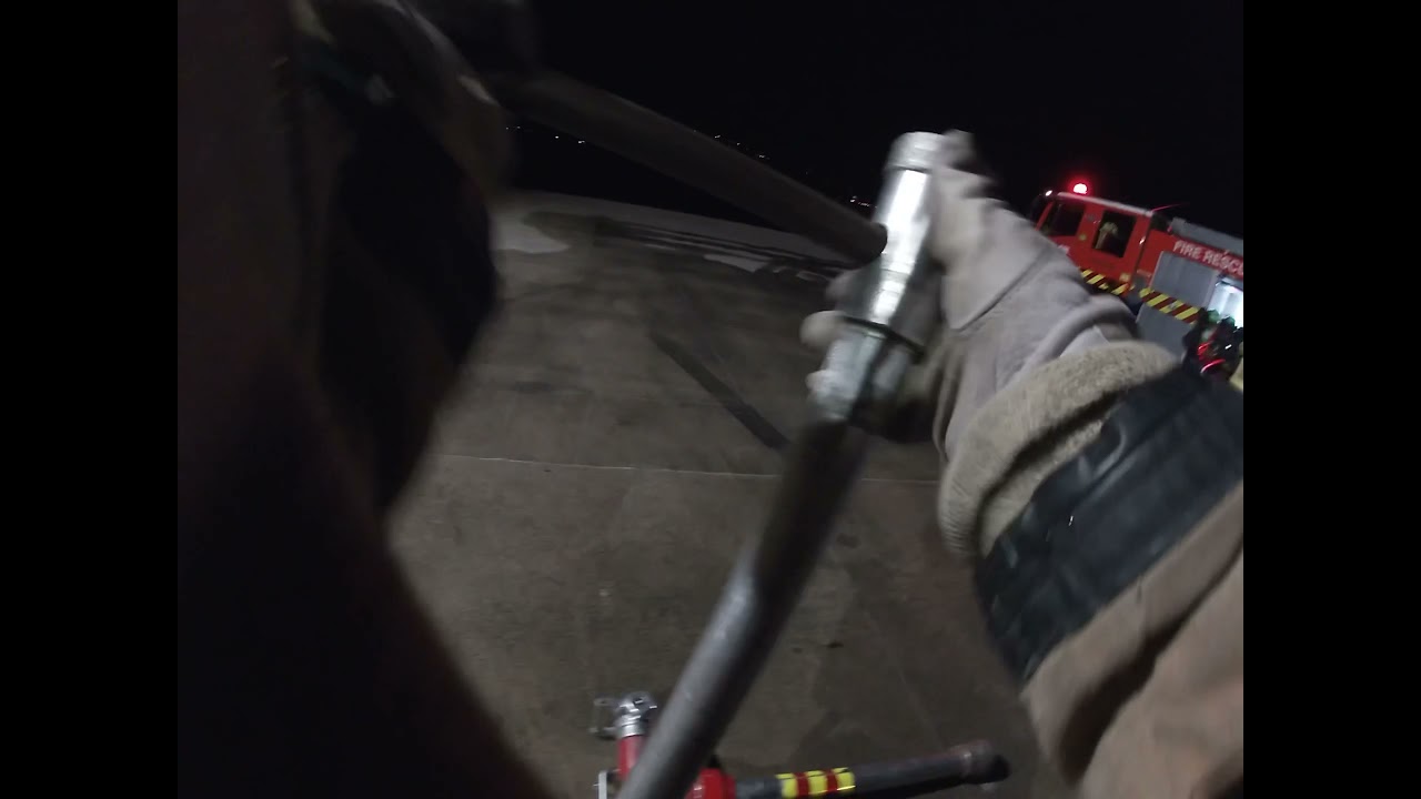 Setting up and using a fire hydrant standpipe