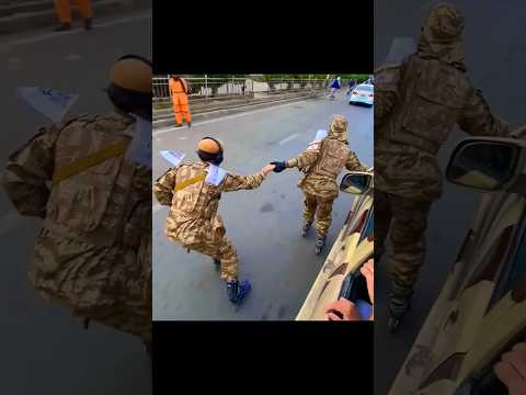 अब तो आर्मी भी Skating करने लगी 😎😯 #afghanistan #army #skating #shorts #skatingvideo #youtubeshorts