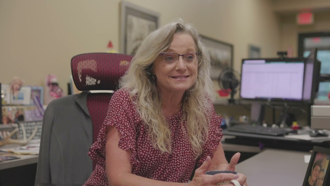 What Does EANE Love About Fall?