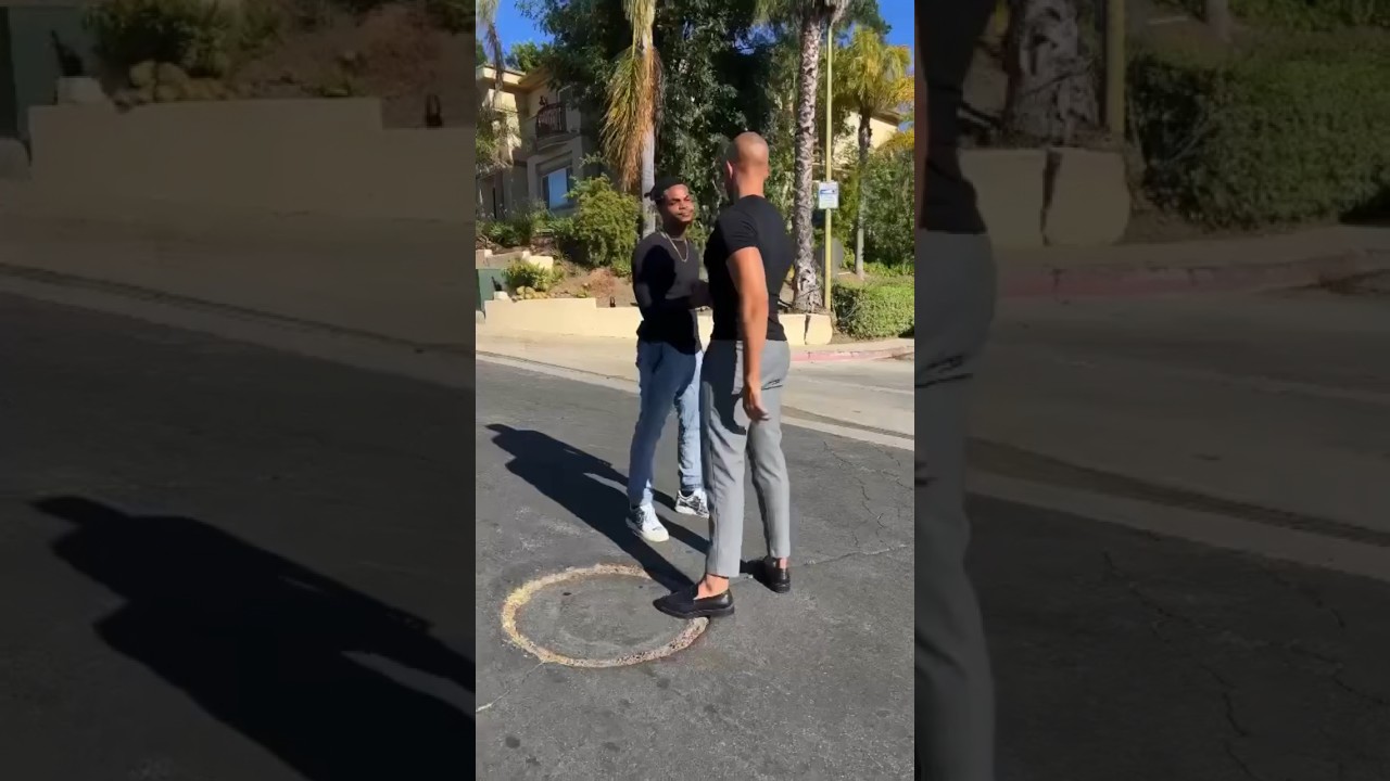 Bottom G x King Bach handshake #BOTTOMG #BrianMichaelHinds #kingbach #tournerdanslevide