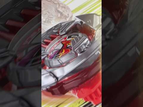 This Beyblade can CHANGE HEIGHTS!