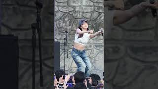 [잡담] 우와 닝닝 대학축제간거 조회수 700만 - 인스티즈(instiz) 연예 카테고리