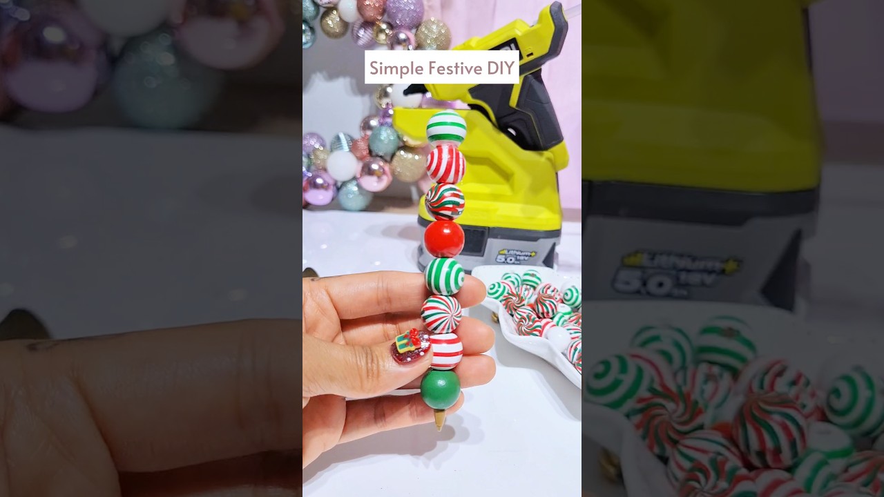 How to Decorate Your Pens | a fancy beaded Christmas pen DIY Gifts Easy Craft stationary tutorial