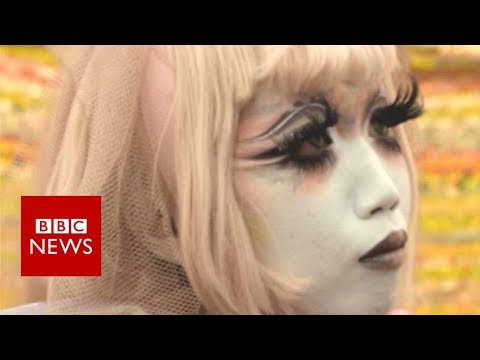 Living art: Meet Harajuku's ethereal fashion icon - BBC News